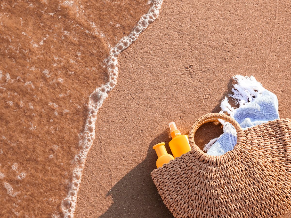 The Difference between Sunscreen Stick vs Lotion - Empowering your ...